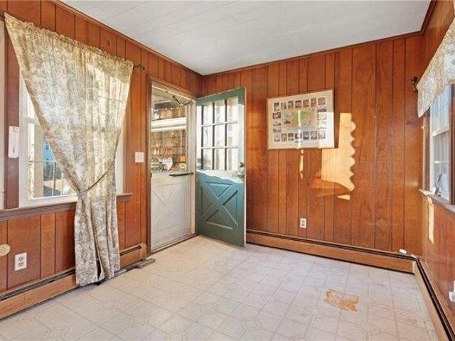 house with 3 bedroom, Portsmouth RI DLS101657069