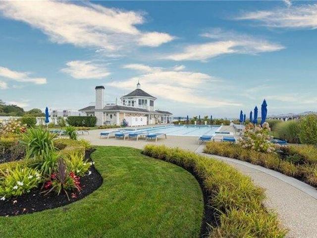house with 3 bedroom, Portsmouth RI DLS101799932