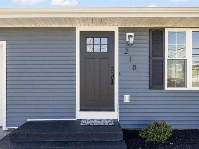 house with 3 bedroom, Portsmouth RI DLS101999940