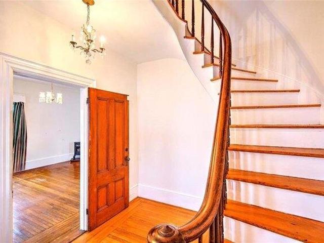 house with 3 bedroom, Portsmouth RI DLS102217775