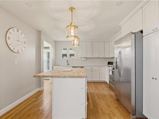 house with 3 bedroom, Portsmouth RI DLS102217799