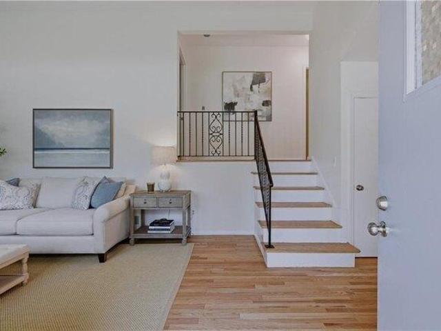 house with 3 bedroom, Portsmouth RI ES104851749