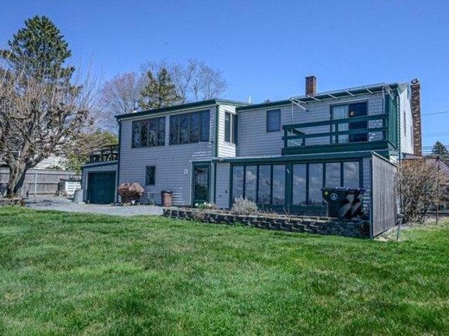 house with 3 bedroom, Portsmouth RI ES103220221