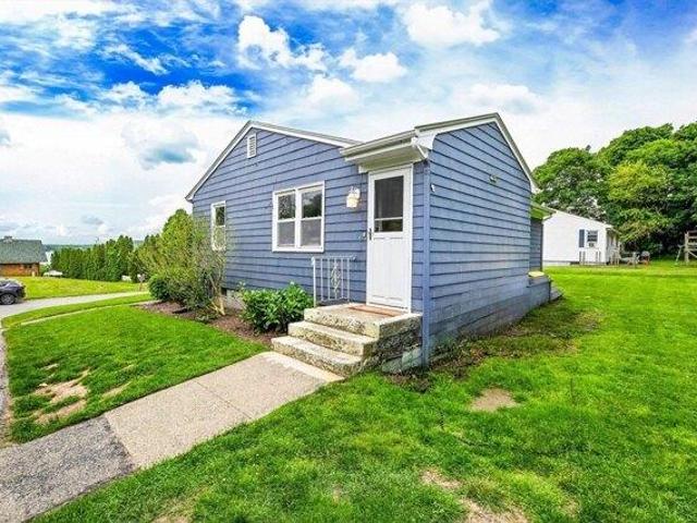 house with 3 bedroom, Portsmouth RI ES103438143