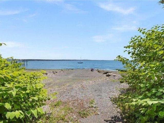 house with 3 bedroom, Portsmouth RI ES103496176
