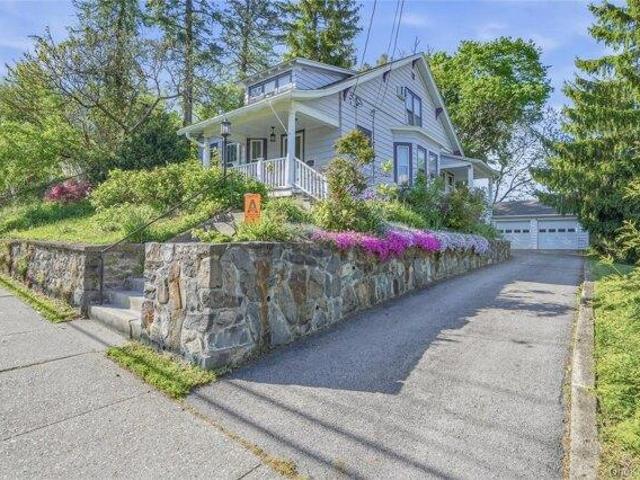 house with 3 bedroom, Poughkeepsie NY DS103601105