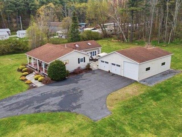 house with 3 bedroom, Pownal VT DS102258507