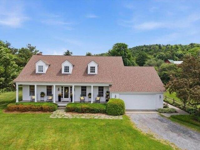 house with 3 bedroom, Pownal VT ES104870008