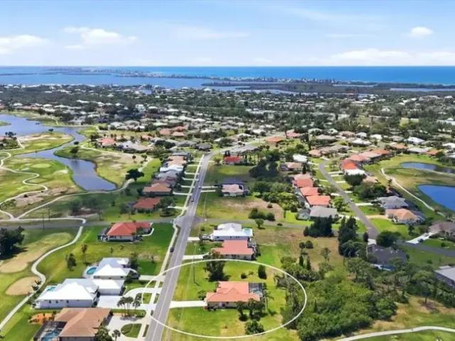 house with 3 bedroom, Placida FL DS102435581