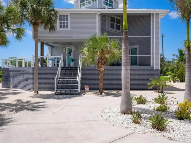 house with 3 bedroom, Placida FL DS102659284