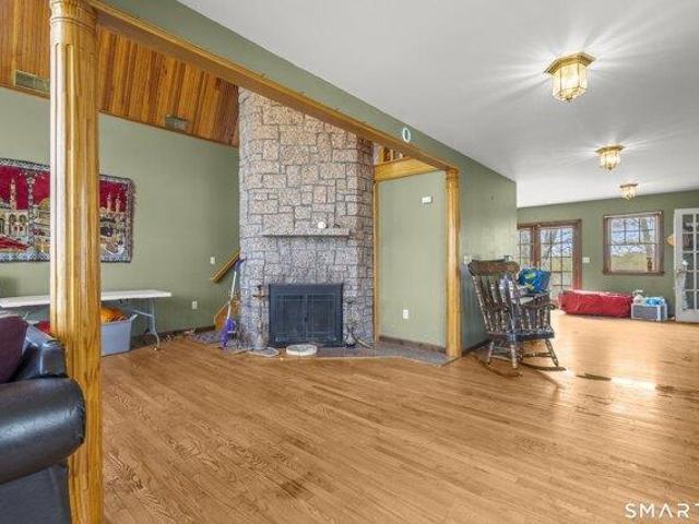 house with 3 bedroom, Plainfield CT DLS101799565