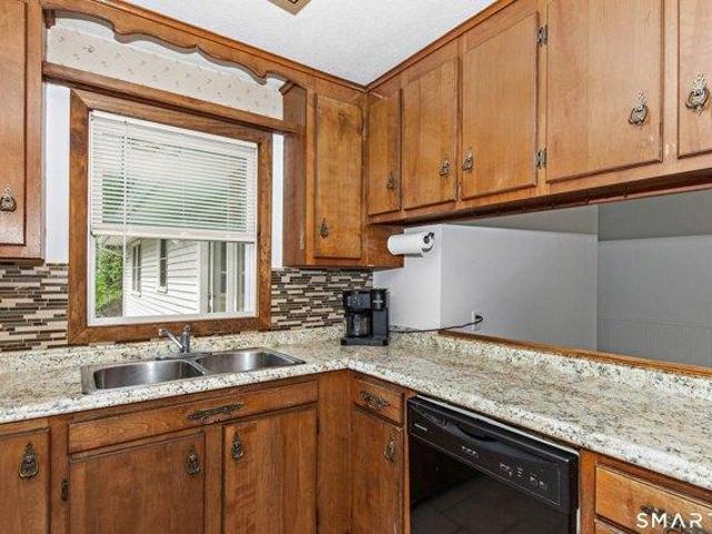house with 3 bedroom, Plainfield CT DS104074959