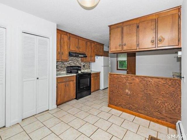 house with 3 bedroom, Plainfield CT ES104074959