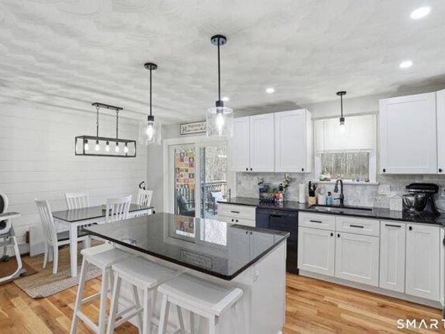 house with 3 bedroom, Plainfield CT ES103159039