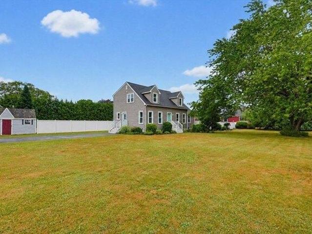 house with 3 bedroom, Plainville MA ES104075265