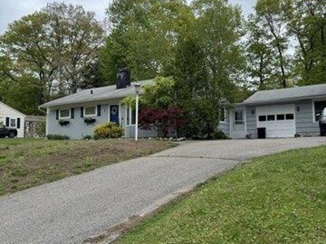house with 3 bedroom, Plainville MA ES104513355