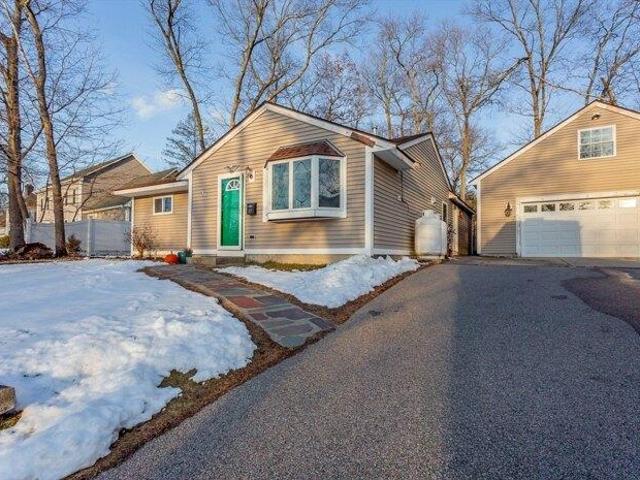house with 3 bedroom, Plainville MA ES103500549