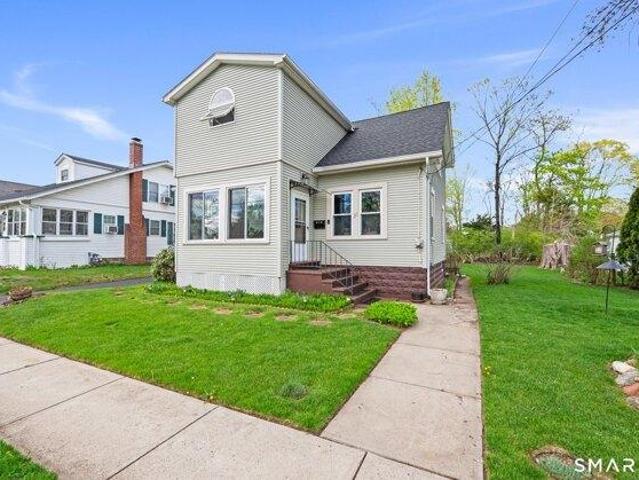 house with 3 bedroom, Plainville CT DLS102279368
