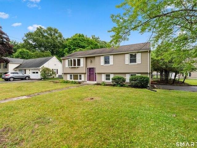 house with 3 bedroom, Plainville CT ES104264954