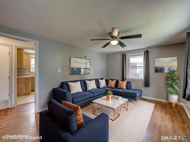 house with 3 bedroom, Plainville CT ES105191226
