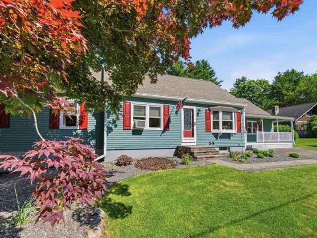 house with 3 bedroom, Plaistow NH DLS103034777