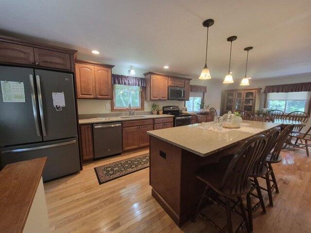 house with 3 bedroom, Plaistow NH ES104810016