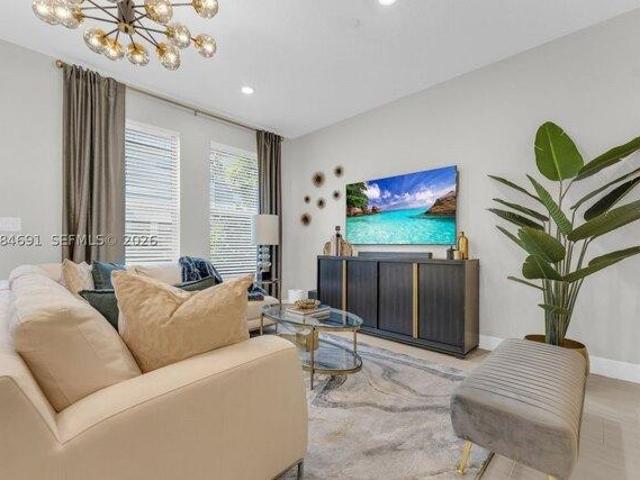 house with 3 bedroom, Plantation FL ES104898344