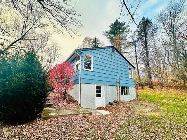 house with 3 bedroom, Plymouth CT DLS101747731