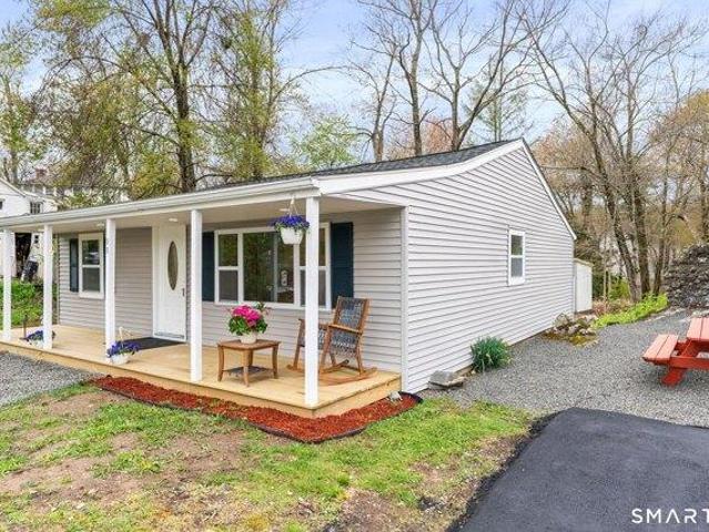 house with 3 bedroom, Plymouth CT DLS102282261