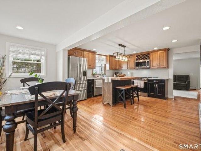 house with 3 bedroom, Plymouth CT DLS102312592