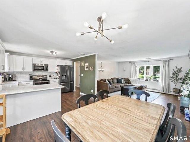 house with 3 bedroom, Plymouth CT DS103126151