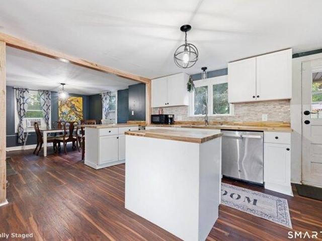house with 3 bedroom, Plymouth CT DS104075813