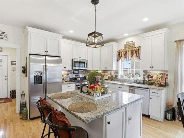 house with 3 bedroom, Plymouth MA DLS101574540