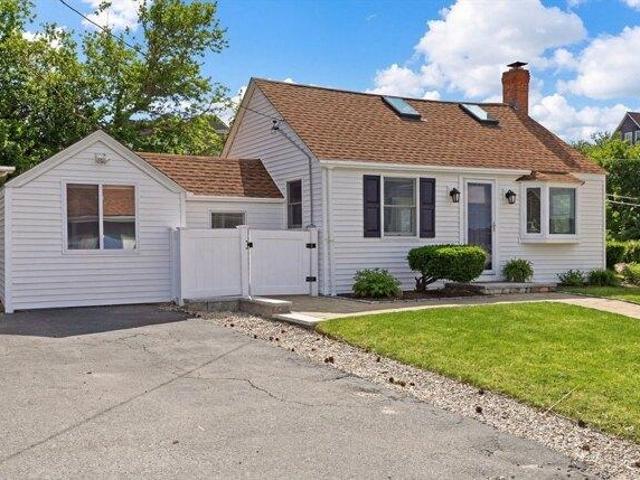 house with 3 bedroom, Plymouth MA DLS102778279