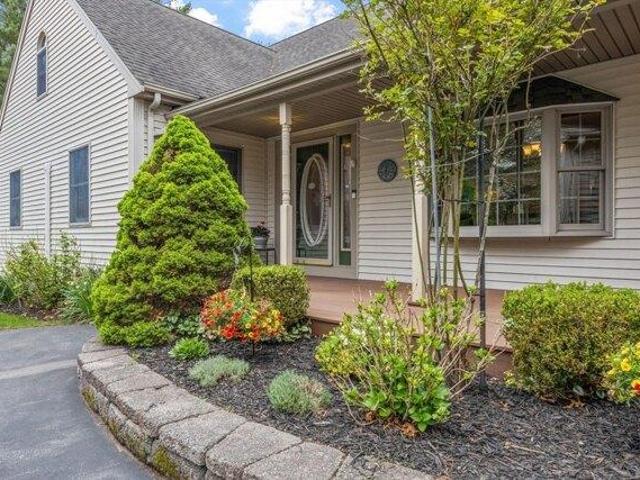house with 3 bedroom, Plymouth MA DS102635154