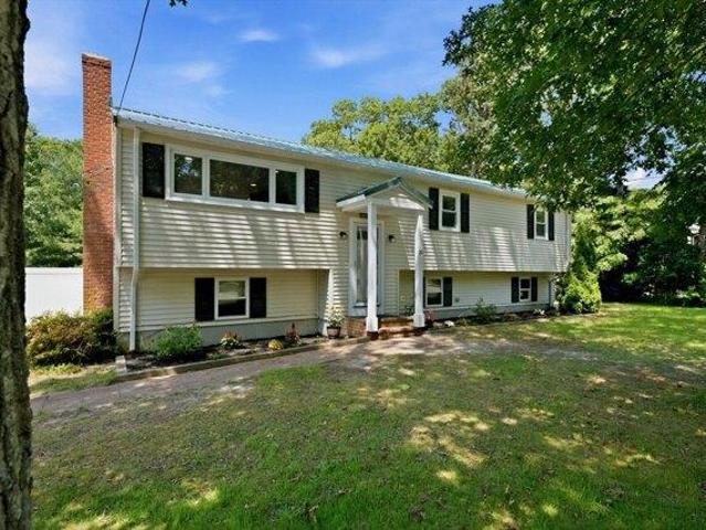 house with 3 bedroom, Plymouth MA DS104152633