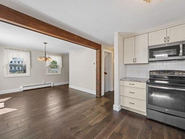 house with 3 bedroom, Plymouth MA ES103099821