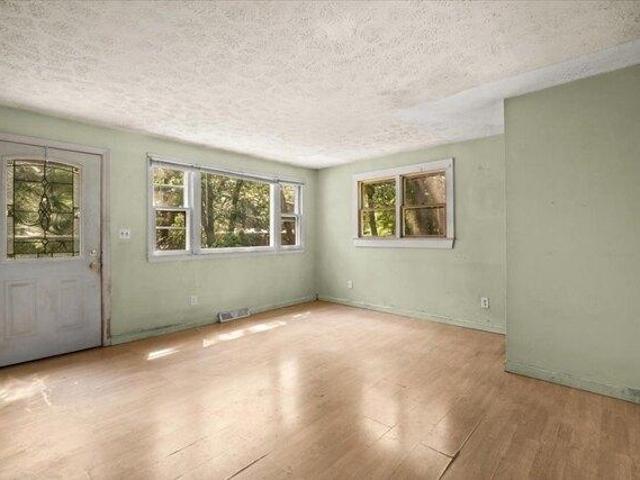 house with 3 bedroom, Plymouth MA ES104009737