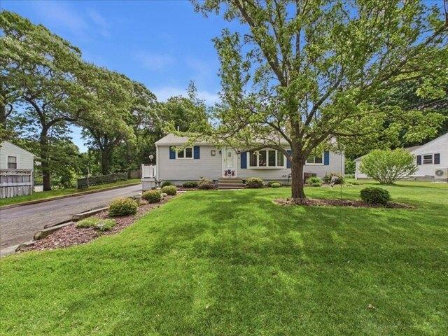 house with 3 bedroom, Plymouth MA ES104116026