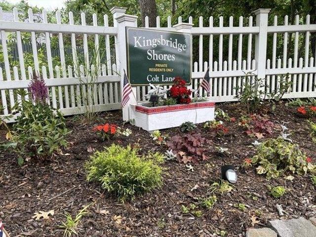 house with 3 bedroom, Plymouth MA ES104757797