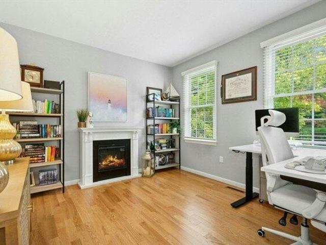 house with 3 bedroom, Plymouth MA ES104759845