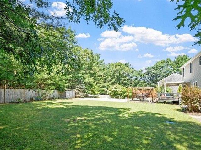 house with 3 bedroom, Plymouth MA ES105096105