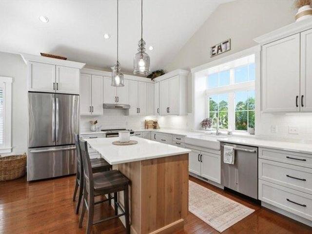house with 3 bedroom, Plymouth MA ES105105042