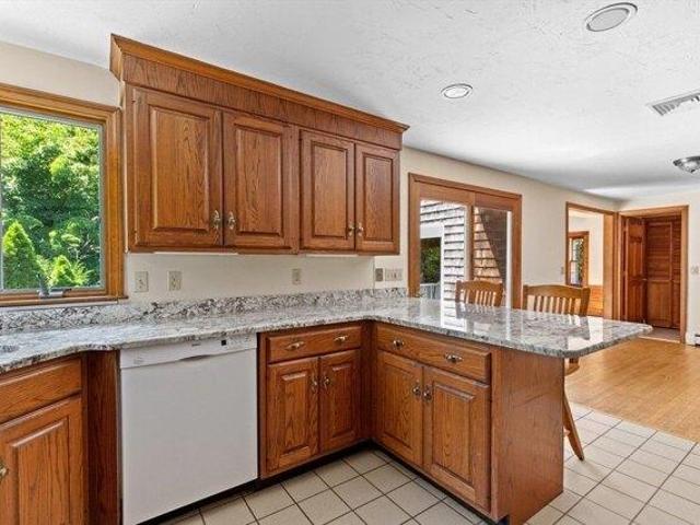 house with 3 bedroom, Plymouth MA ES105231386