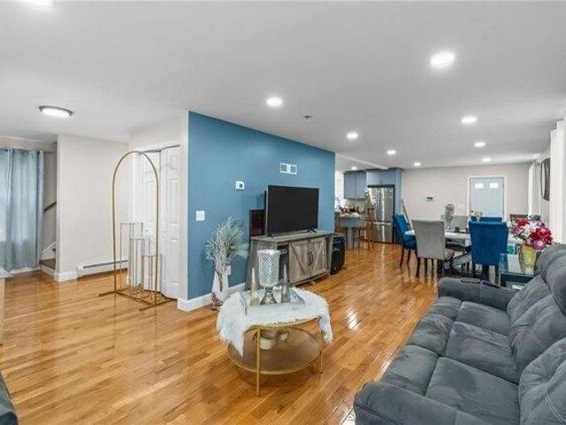 house with 3 bedroom, Providence RI DLS101780827