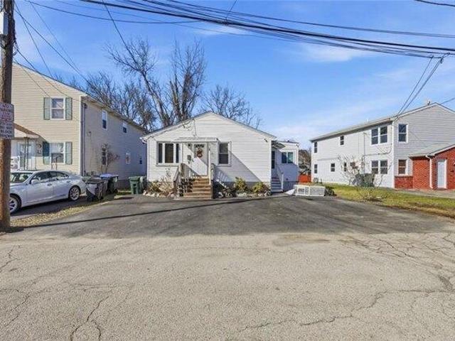 house with 3 bedroom, Providence RI DLS101897172