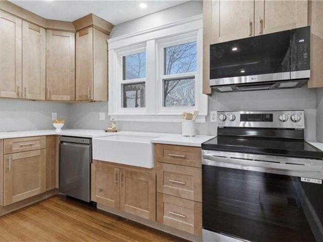 house with 3 bedroom, Providence RI DLS102595310
