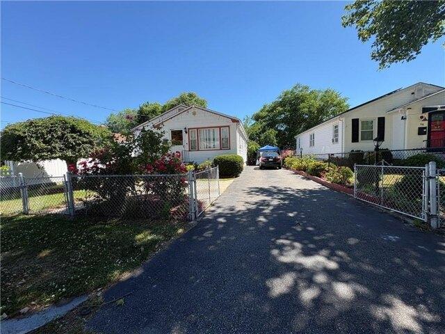 house with 3 bedroom, Providence RI ES104009102