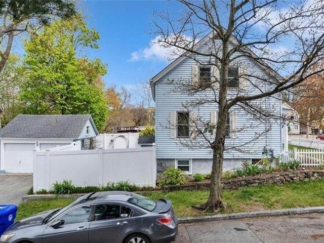house with 3 bedroom, Providence RI ES104009671