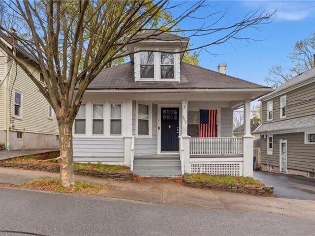 house with 3 bedroom, Providence RI ES104043672
